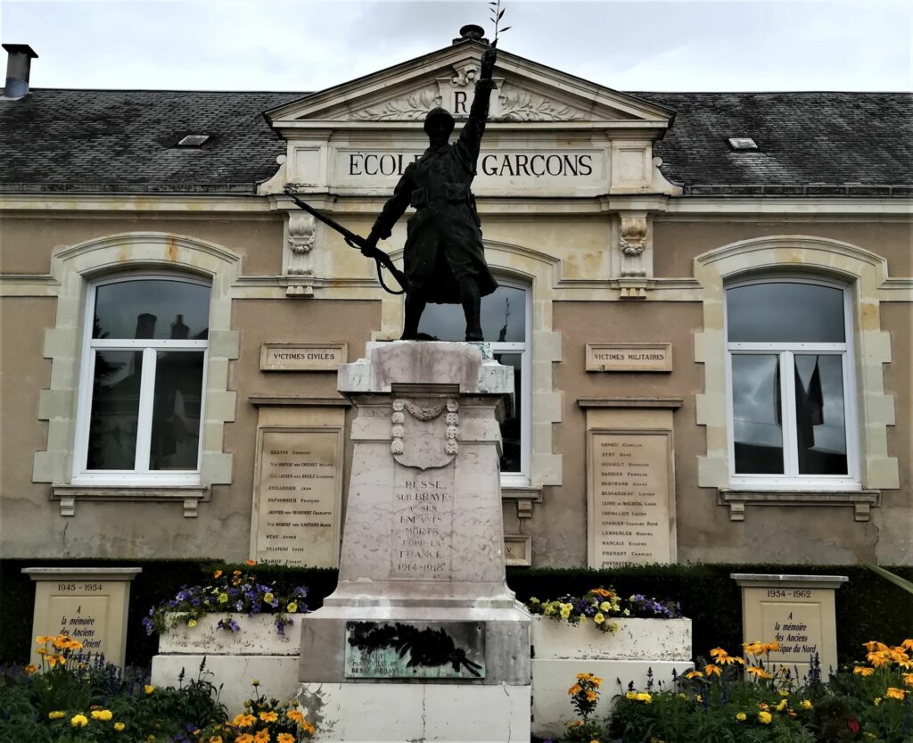 Bessé-sur-Braye - Patrimoine et lavoirs en Sarthe